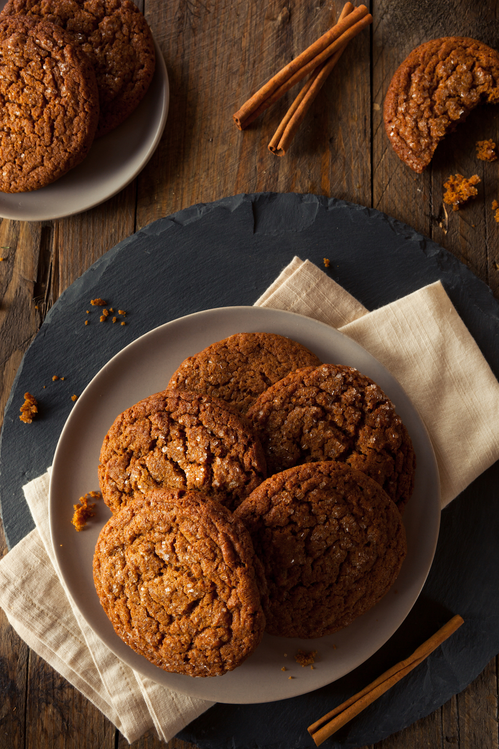 Making Sweet Treats With Molasses - Vintage Recipes and Cookery